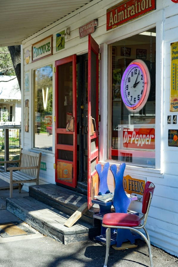 Choosing the Right Commercial Doors for Your Business: A Comprehensive ...